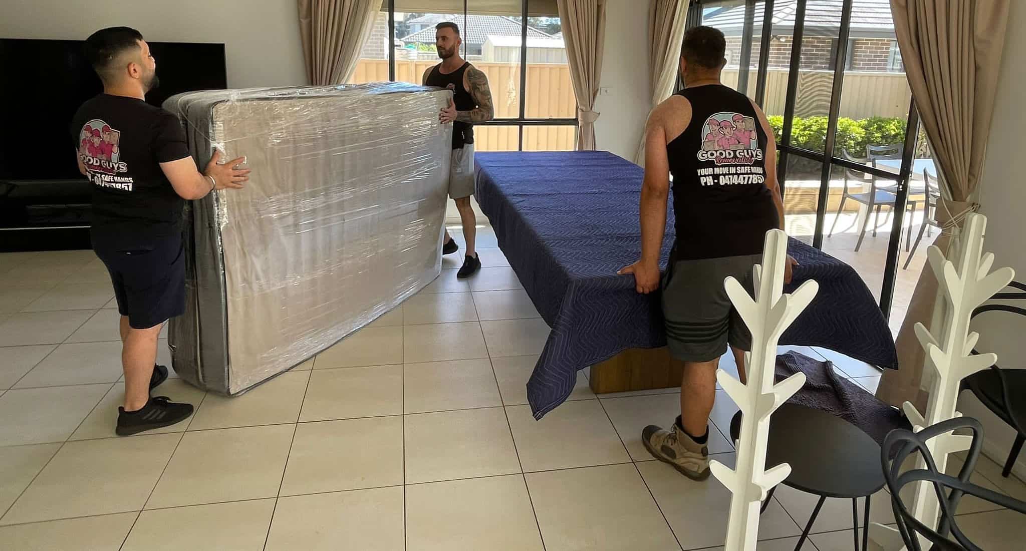 Removalist Mascot - Good Guys Removalists